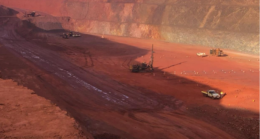 Iron ore stocks close December on a tear, but what looms in 2023? | ASX:FEX