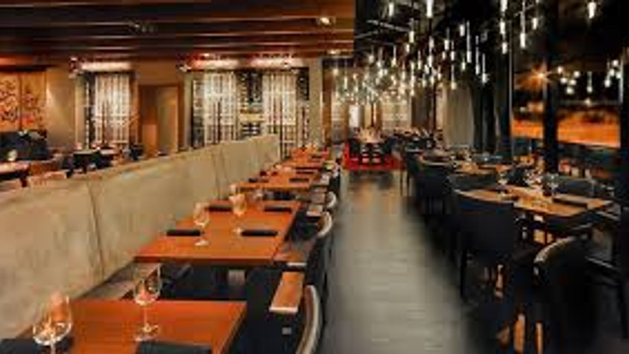 Del Frisco operator's shares plunge after missing on 1Q profit and ...