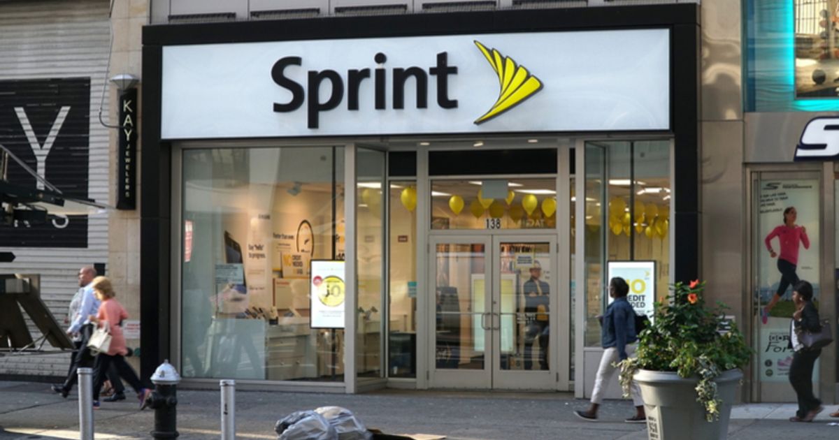 Sprint posts above-forecast third-quarter earnings as telecoms provider ...