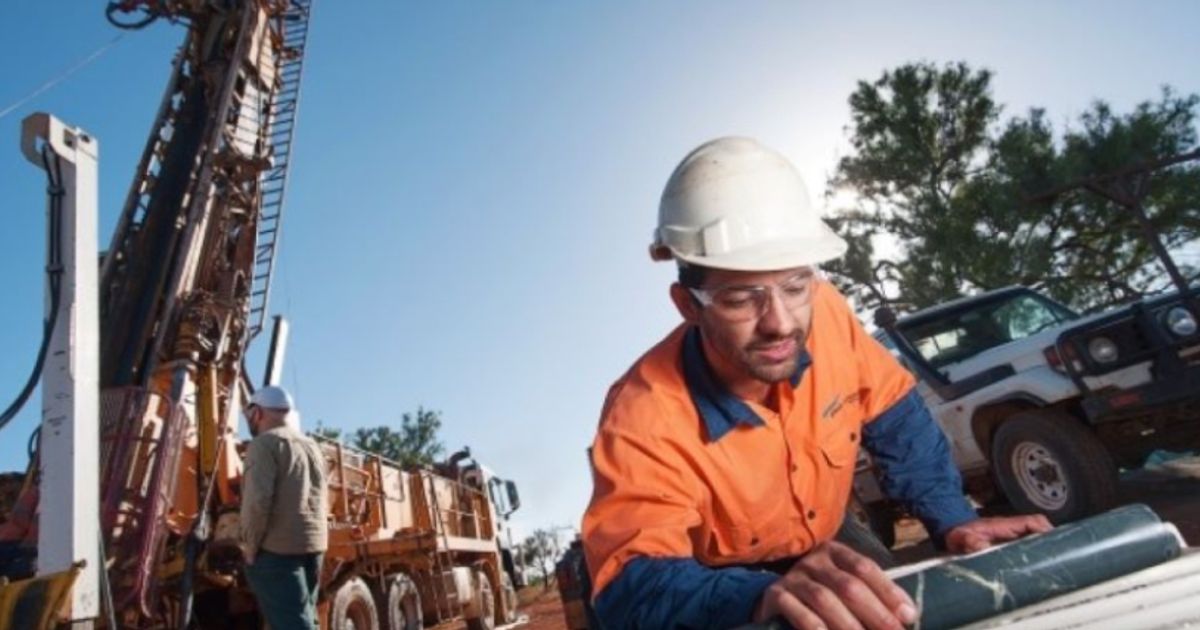 Peel Mining hits up to 4.7% copper, 21.6% zinc and 12.7% lead in ...