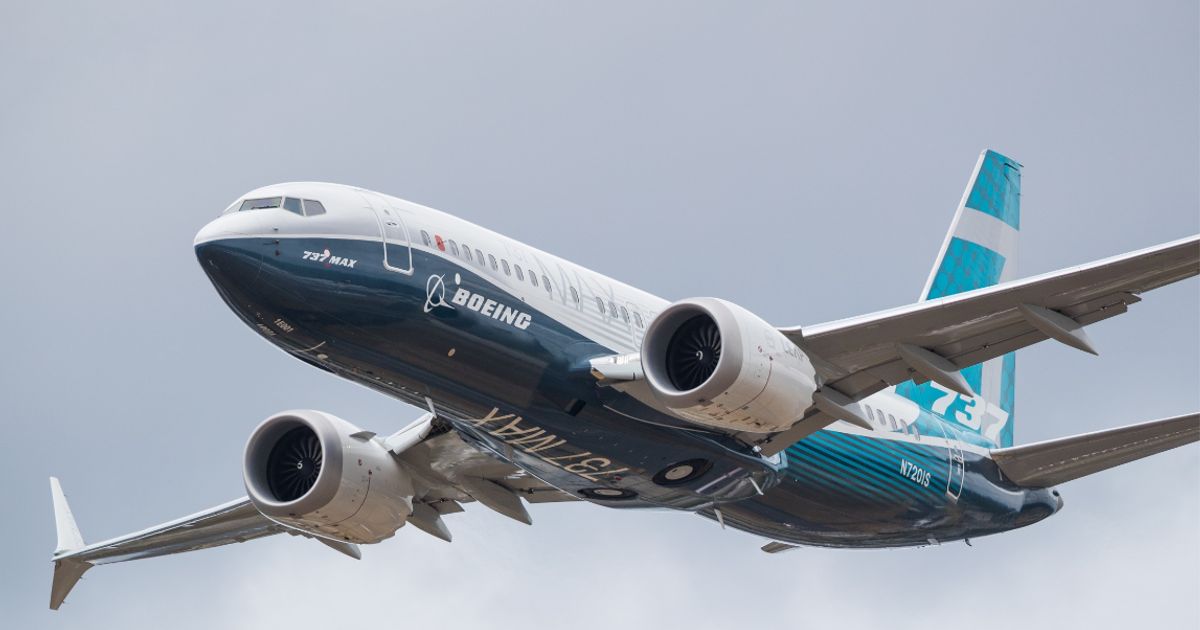 Boeing engine cover falls off minutes after take-off | NYSE:BA, ETR:BCO