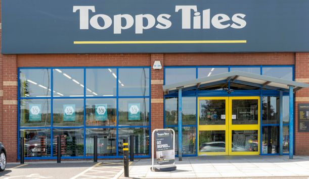 Topps Tiles cracks widen as sales slow further | LSE:TPT