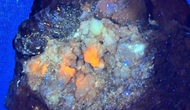 Intra Energy Corp fields rock chip samples with elevated lithium and ...