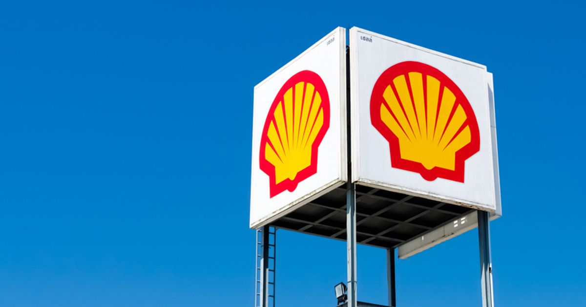 FTSE 100 live: Shell, StanChart and Smurfit drive rebound to record ...