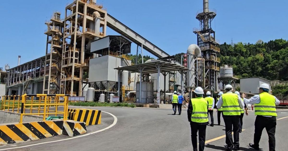 Lithium Universe executives visit Chinese refineries to gain lithium ...