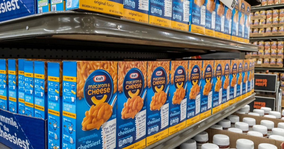 Kraft Heinz turns to AI to combat declining sales | NASDAQ:KHC, XETRA:KHNZ