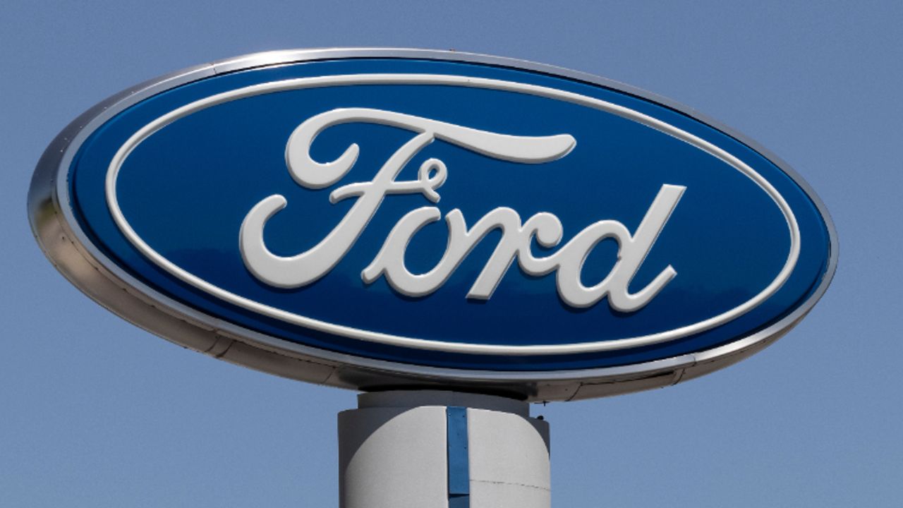 Ford warns of UK supply disruption as Daventry site shut | NYSE:F