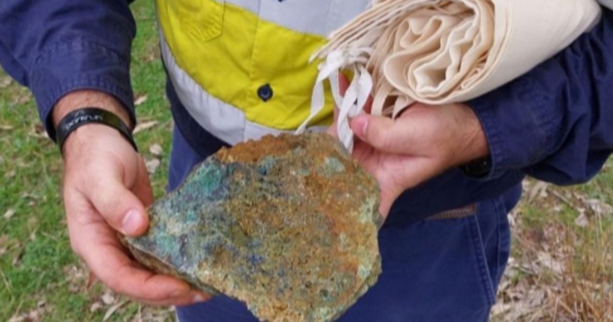 Magmatic Resources uncovers 7.4% copper in rock chips at Parkes Project ...
