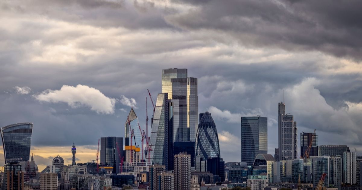 FTSE 100: Stocks tumble, Aston Martin warns on profits, Rightmove ...