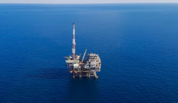 Wood Group earnings beat forecasts, positive cash flow returns | LSE:WG.