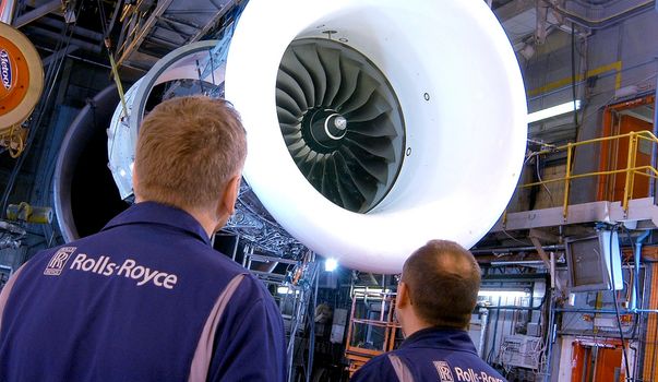 Rolls-Royce slips on GE read-across | LSE:RR.