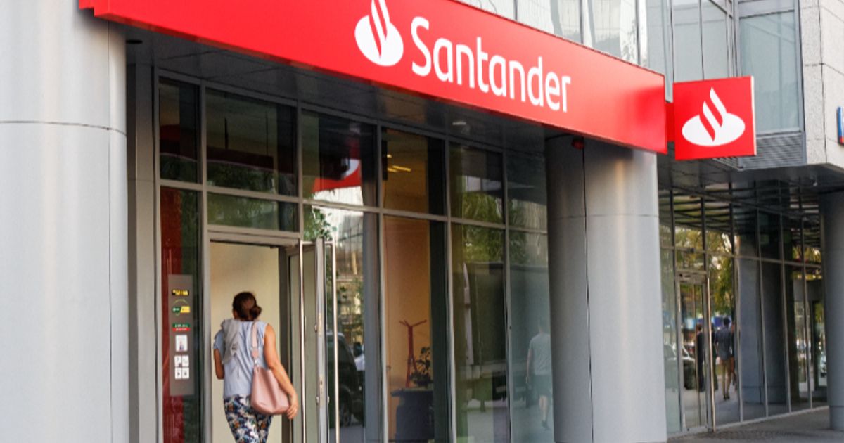 Santander axes US workers as part of digital push | LSE:BNC