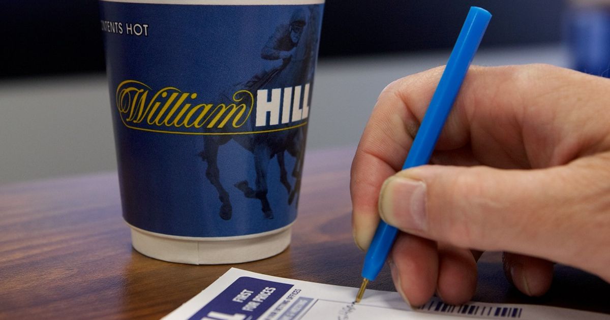 William Hill owner 888's shares unbudged as losses narrow | LSE:EVOK