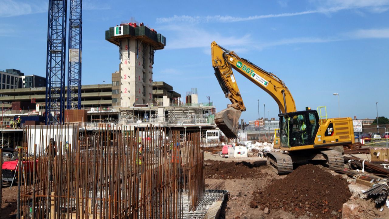 HS2 contracts may be renegotiated as ministers take direct oversight of ...