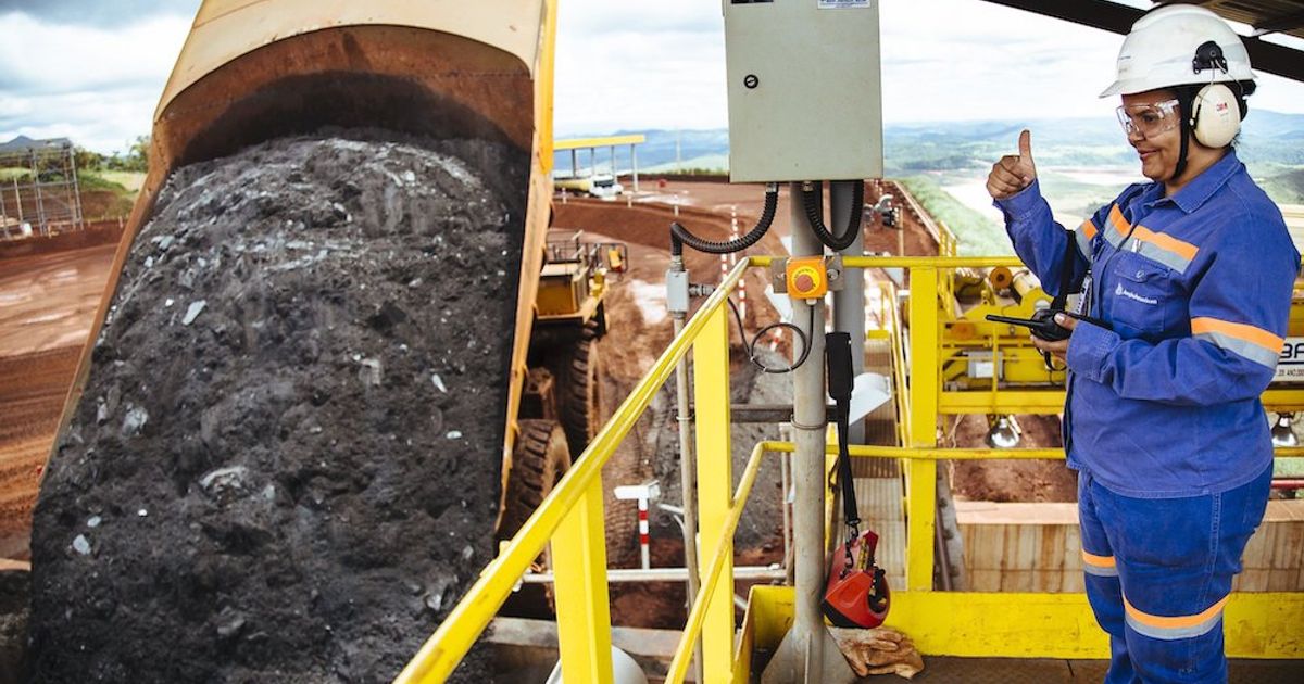 Anglo American on track with production and divestment plans | LSE:AAL