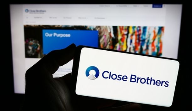 Close Bros rating slashed on motor finance concerns | LSE:CBG