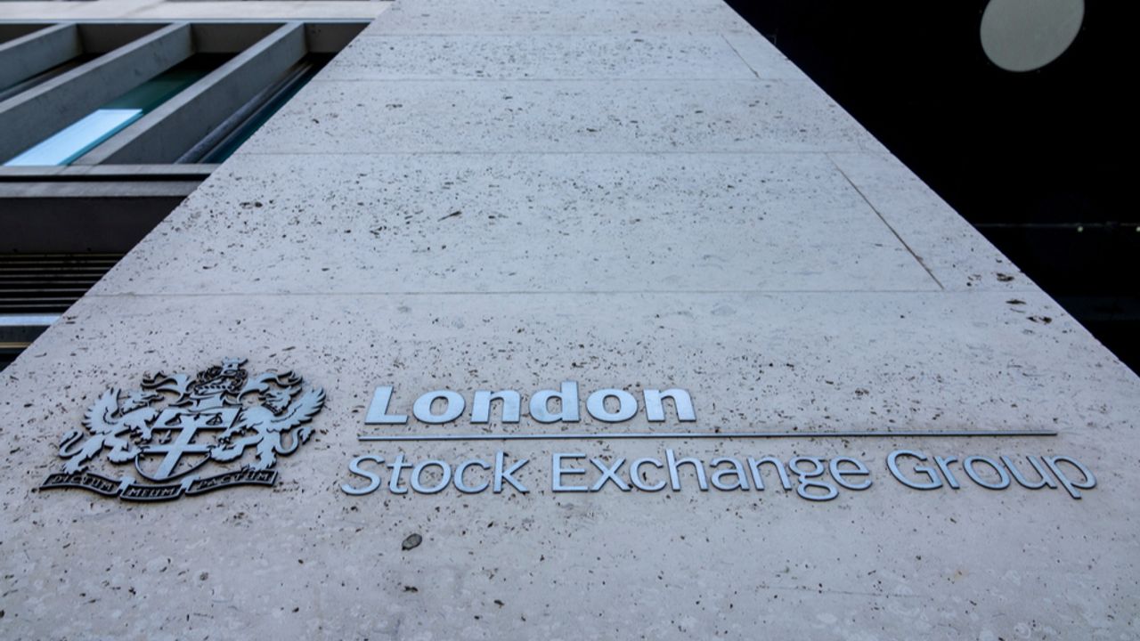 Amcomri Group makes premium-priced AIM debut | LSE:AMCO