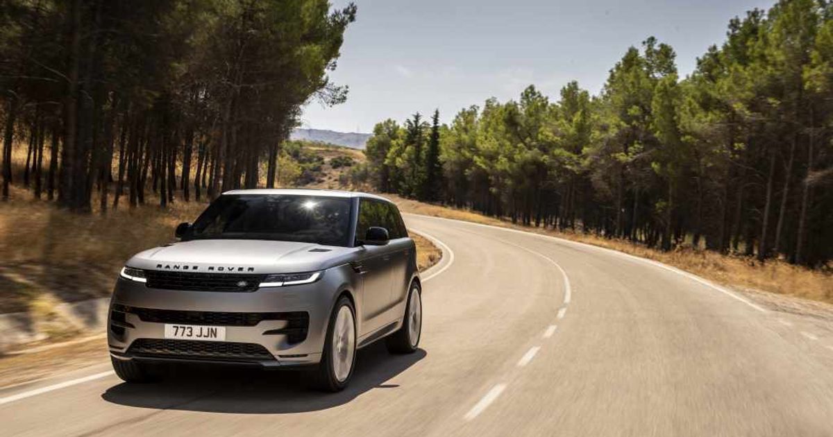 Jaguar Land Rover halts shipments to the US on tariff uncertainty