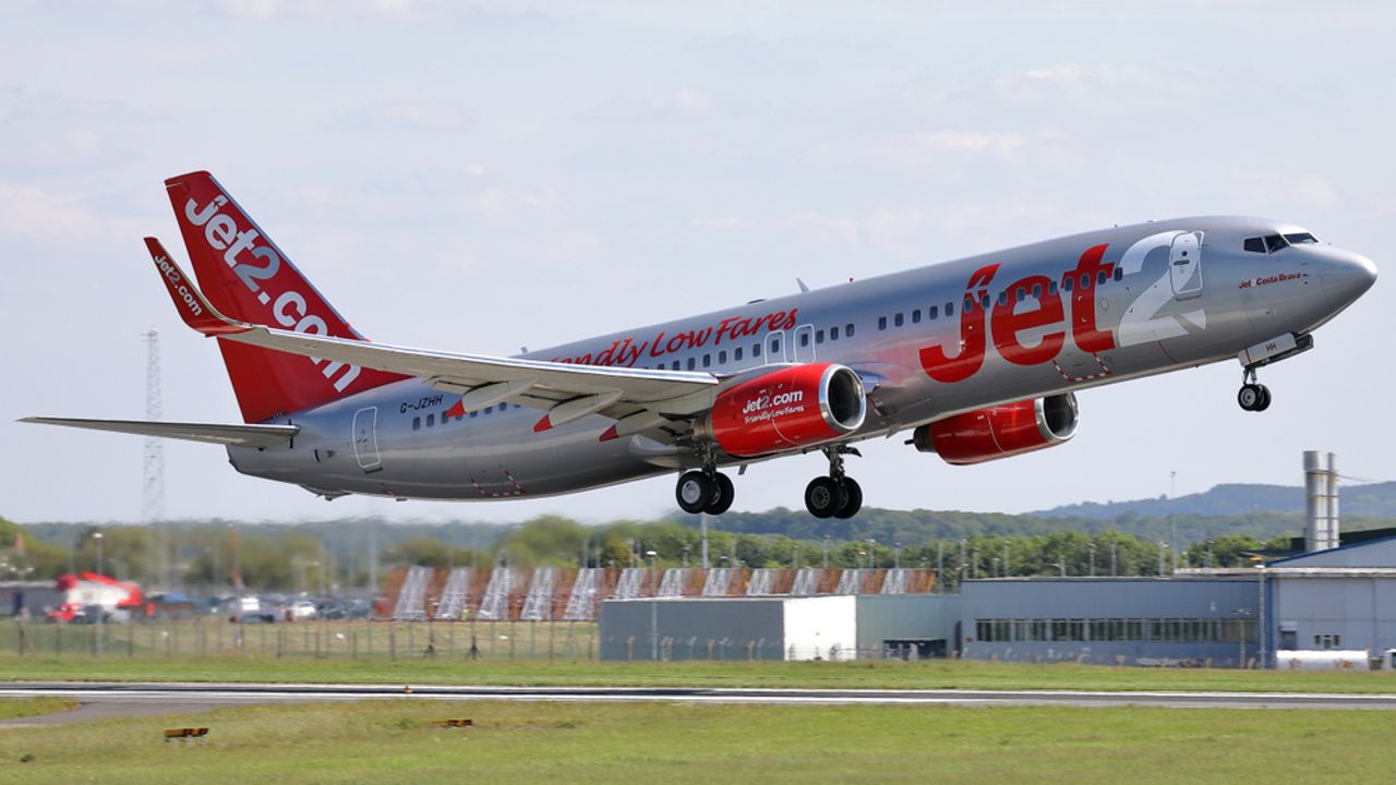 Jet2 shares jump 14% on £250m buyback and solid trading update | AIM:JET2