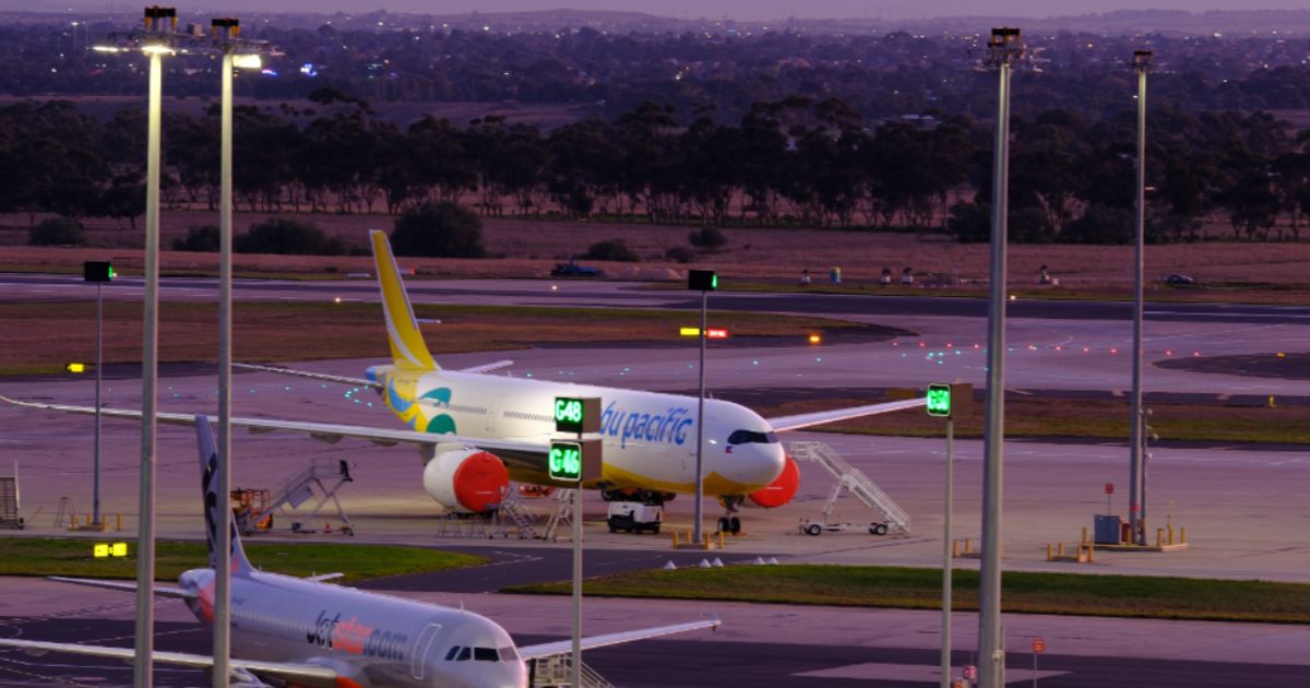 Dexus faces forced sale of Melbourne Airport stake over alleged ...