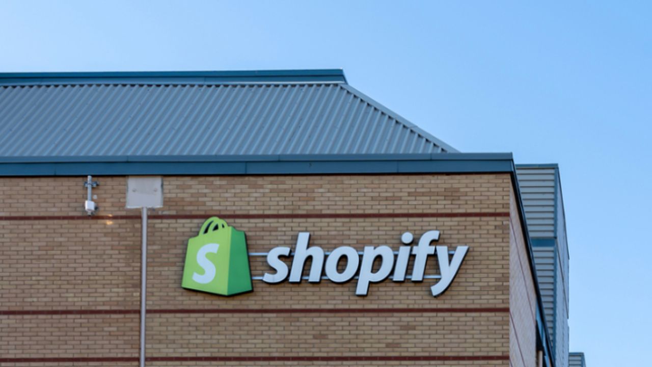 Shopify shares surge on Nasdaq-100 inclusion | TSX:SH., NYSE:SHOP