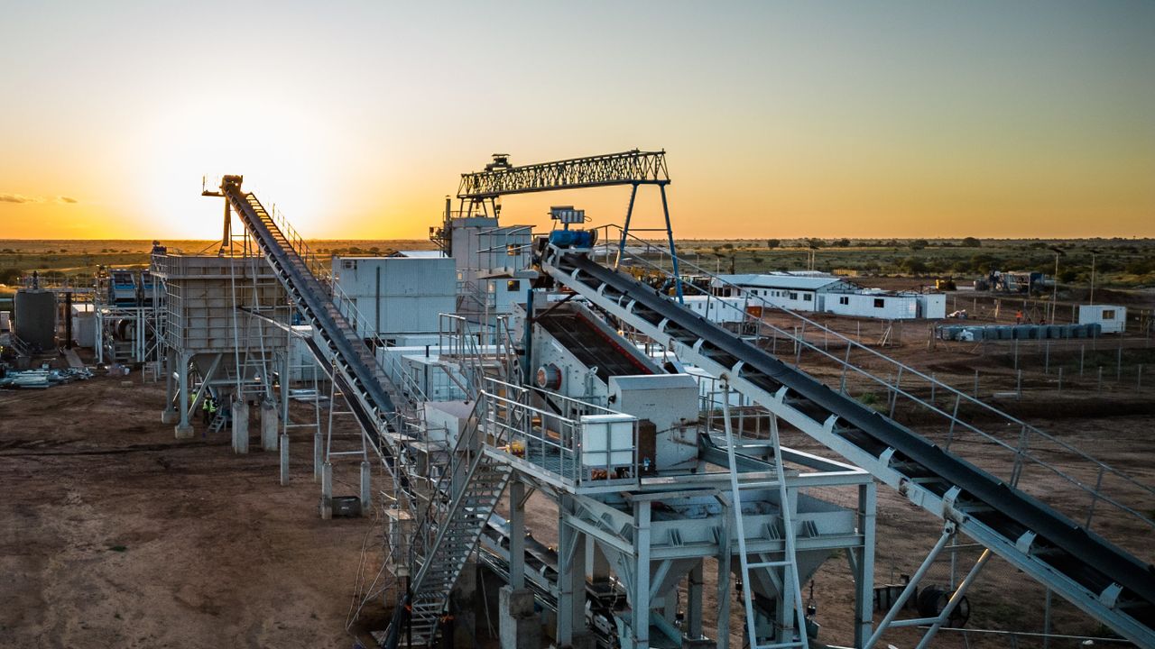 NextSource eyes Phase 2 expansion of Molo mine as graphite demand ...