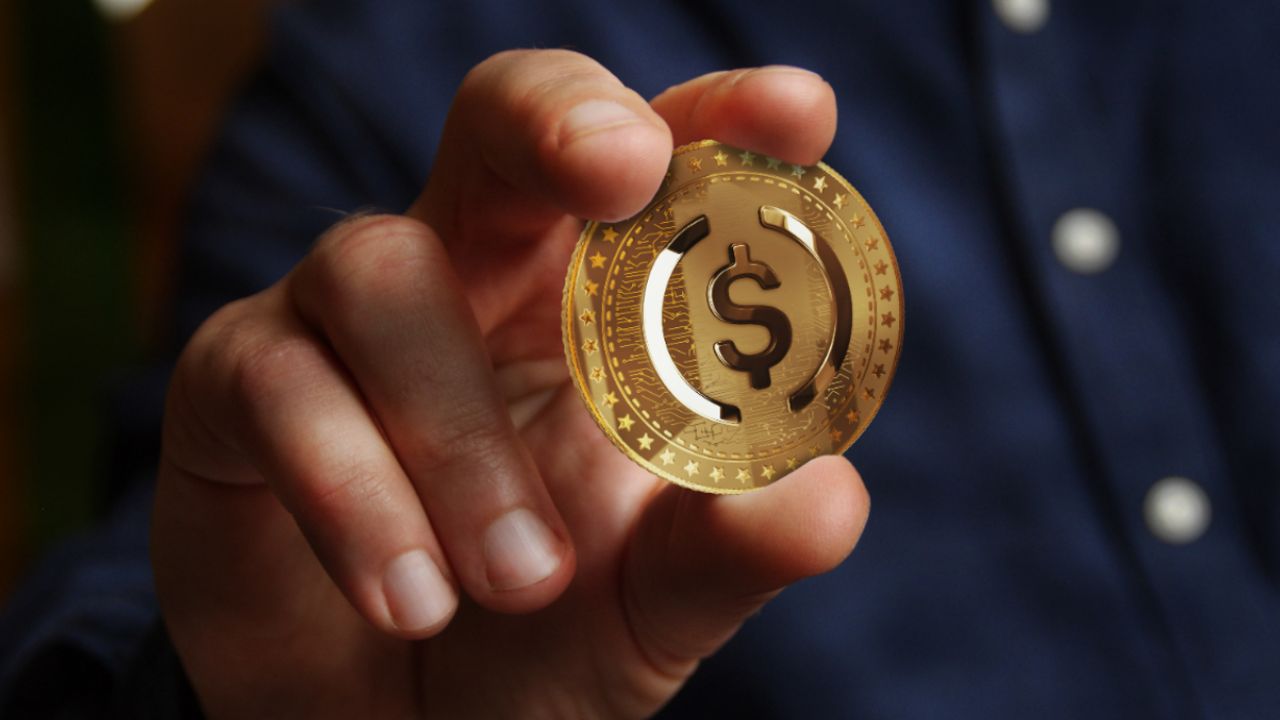 Mastercard to integrate Fiserv stablecoin across global payments ...