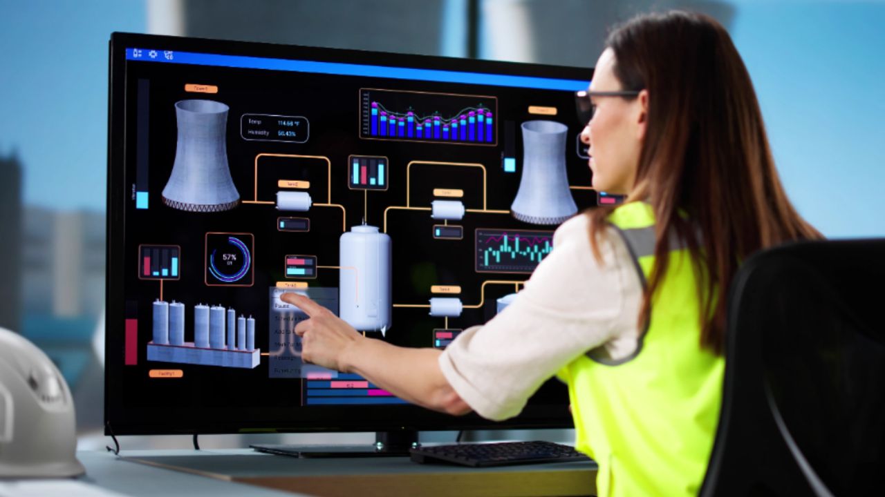 Rolls-Royce in focus ahead of UK nuclear reactor decision | LSE:RR.