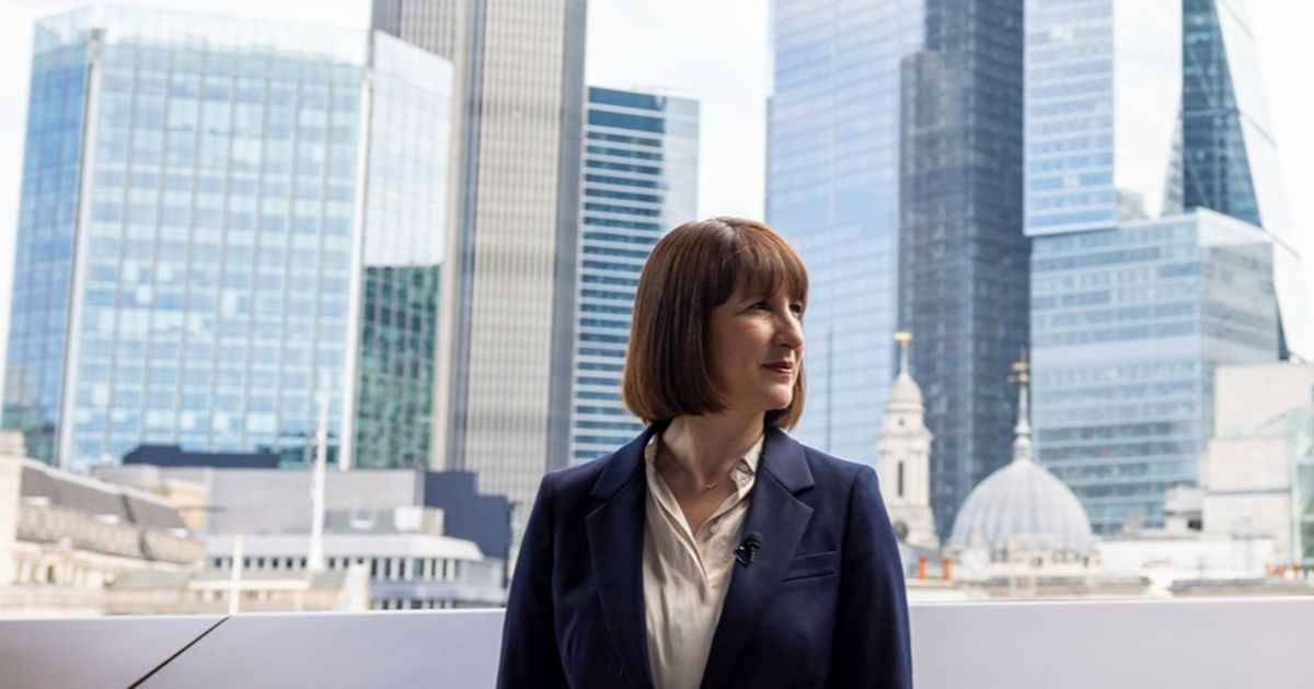 FTSE 100 Live: Stocks slide as bonds spike after chancellor Reeve's ...