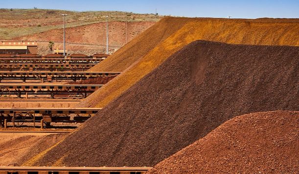 Mona bokep she aims to please from the moment you step