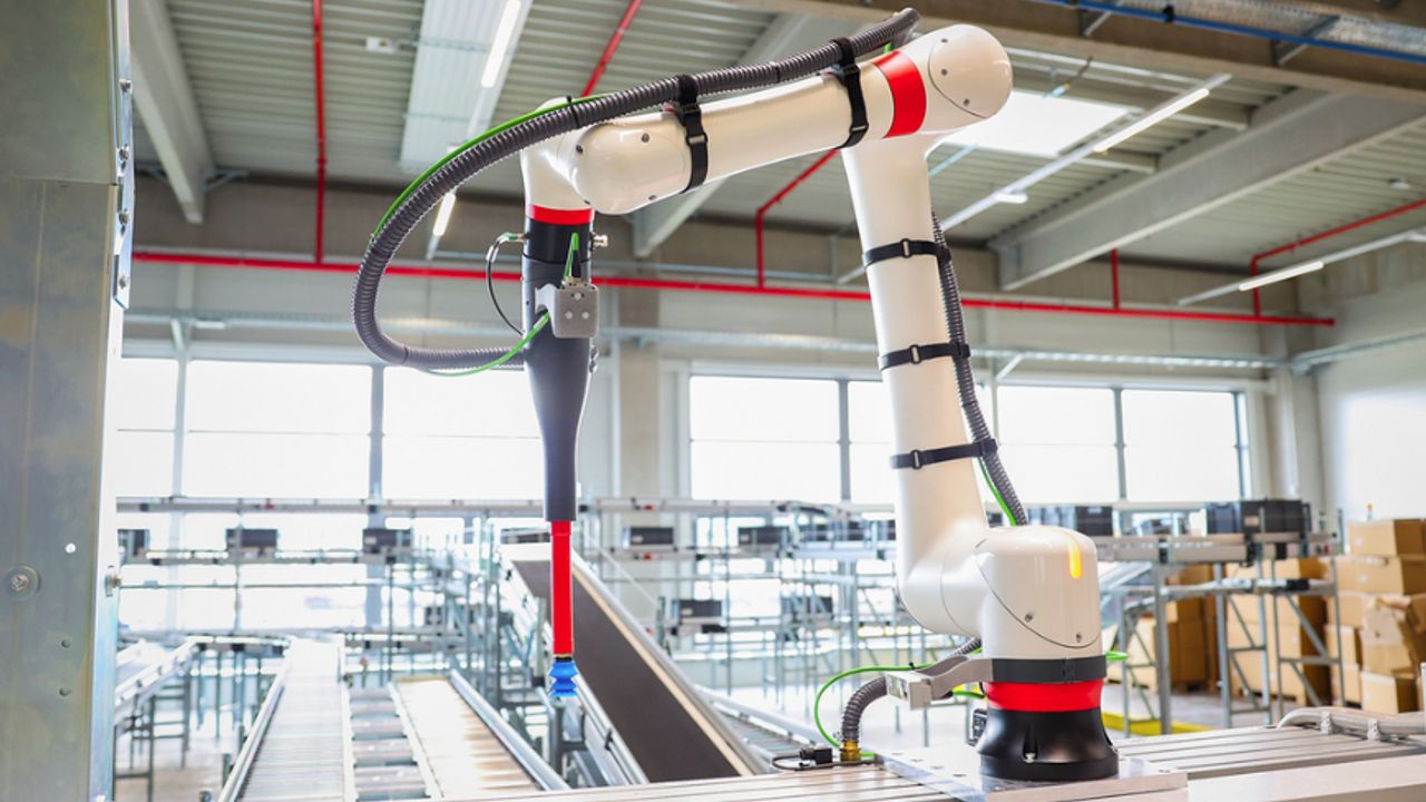 M&S invests £340m in robot-powered warehouse to fuel Food store ...