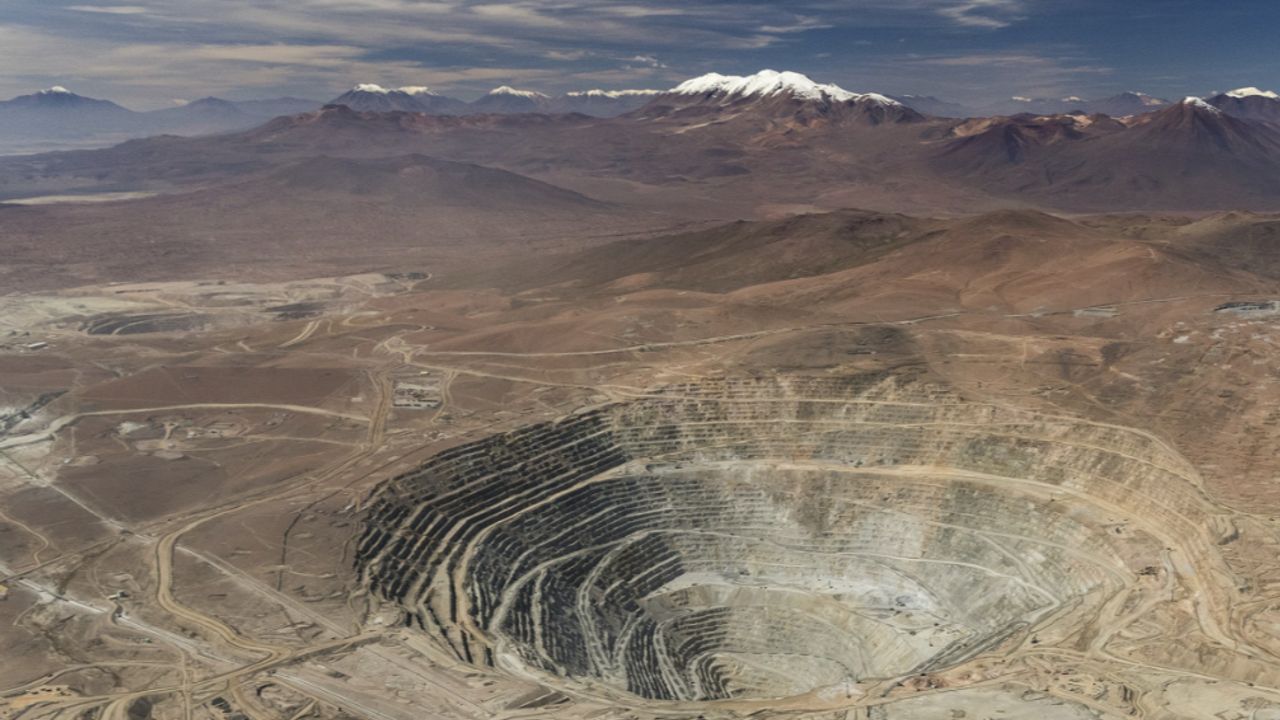 Anglo American rules out redomiciling to Canada as Ottawa seeks ...