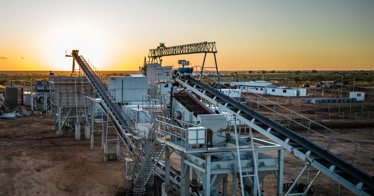 NextSource Materials secures credit facility with Vision Blue Resources ...