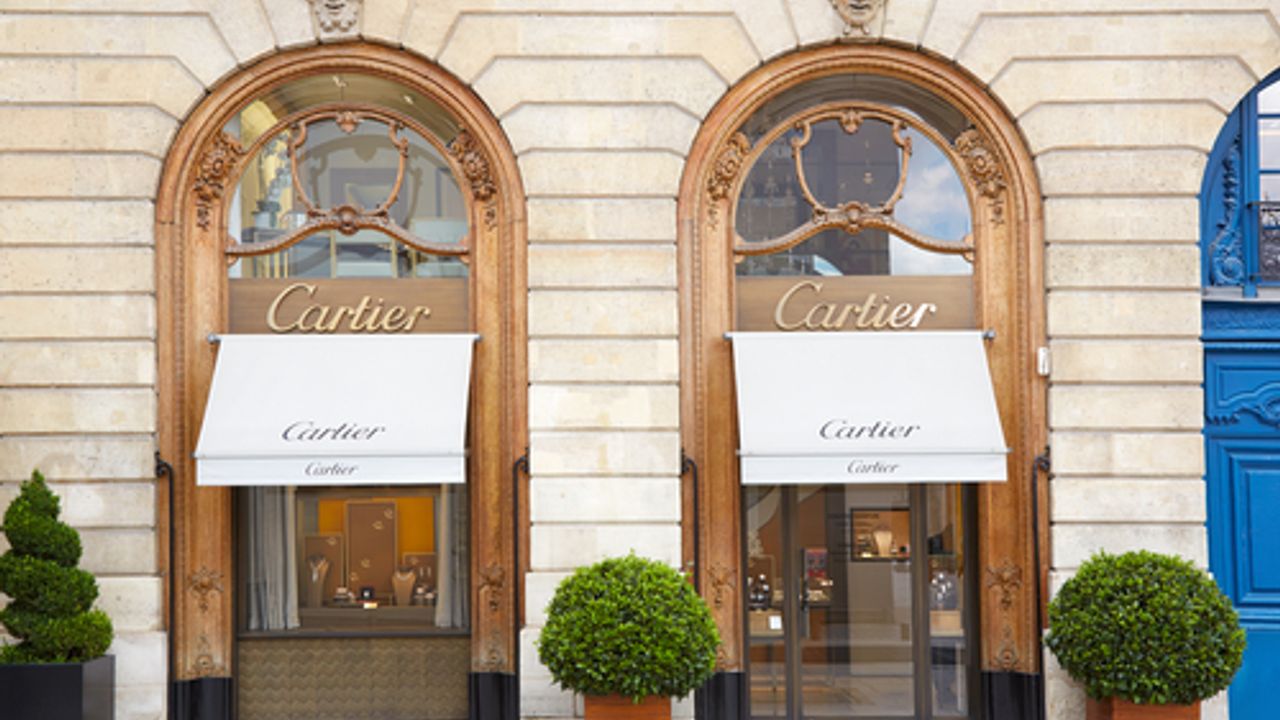 Burberry leads luxury sector rally as Cartier owner smashes sales ...