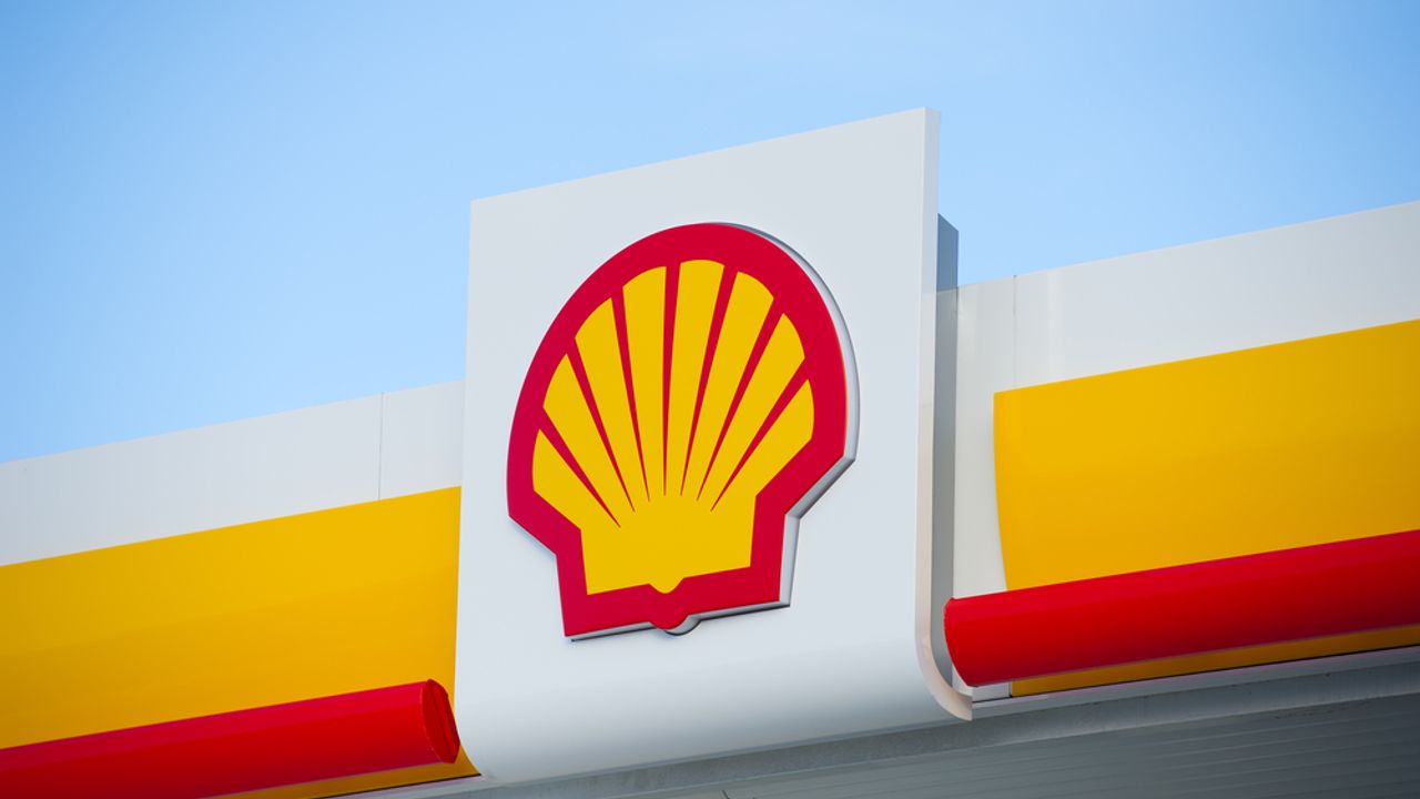 Shell, BT and Apple feature on packed Thursday