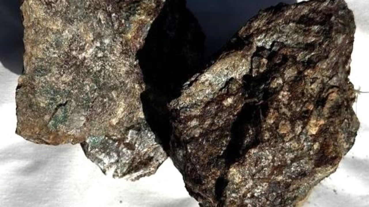 Riversgold identifies 12-kilometre gold zone at Tambourah with rock ...