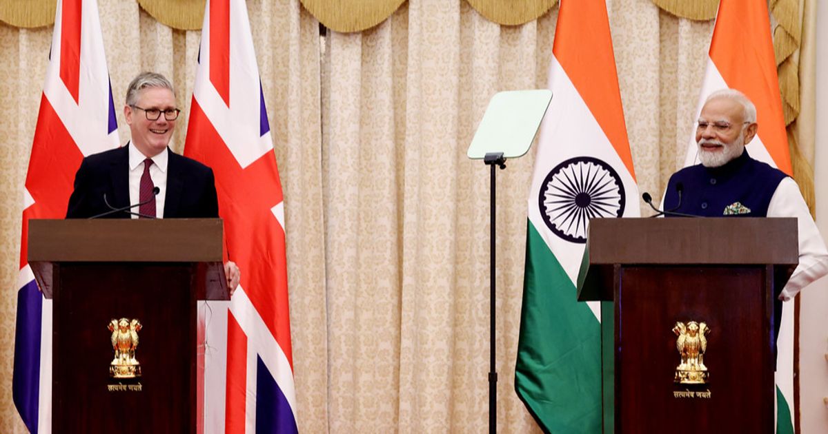UK signs £600m of defence deals with India