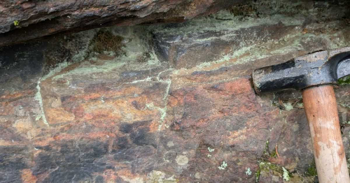 Standard Uranium reports strong surface radioactivity at Rocas | TSX-V ...