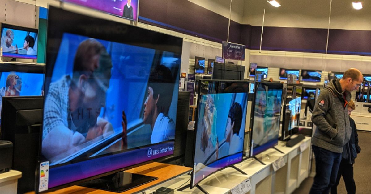 Currys given credit for potential credit-related sales | LSE:CURY