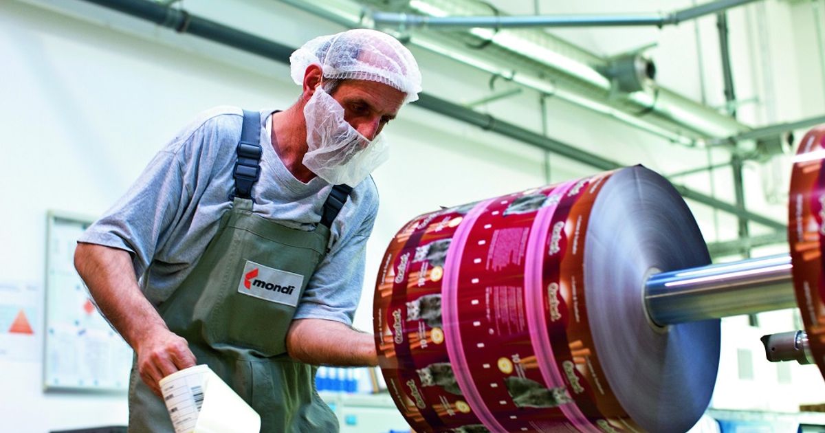 Mondi tumbles on weaker quarterly trading as market conditions remain ...