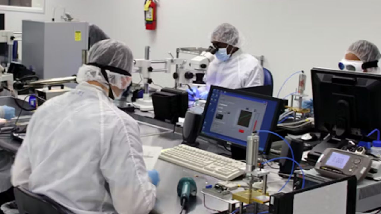 Halma jumps 10% to new record high as AI demand boosts profits | LSE:HLMA