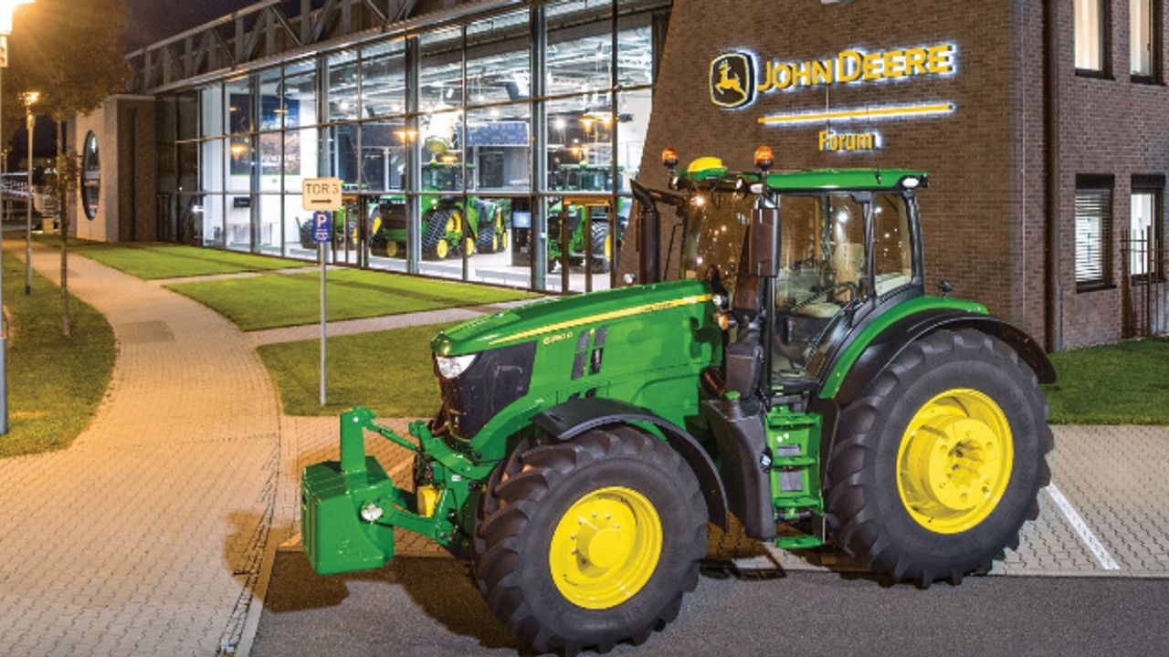 Deere & Co shares fall as 2026 outlook disappoints despite strong Q4 ...