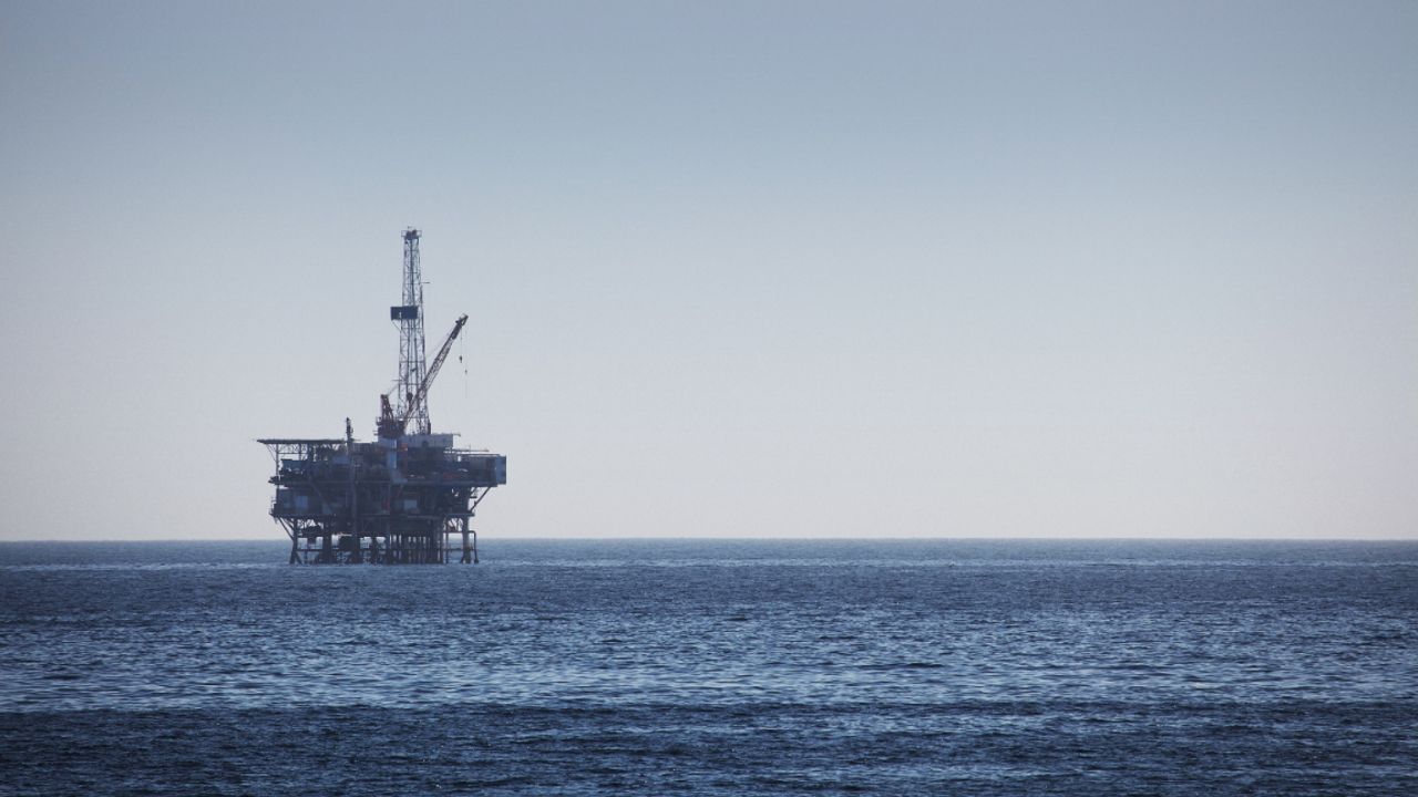 Serica Energy shares on front foot as it agrees to buy more North Sea ...