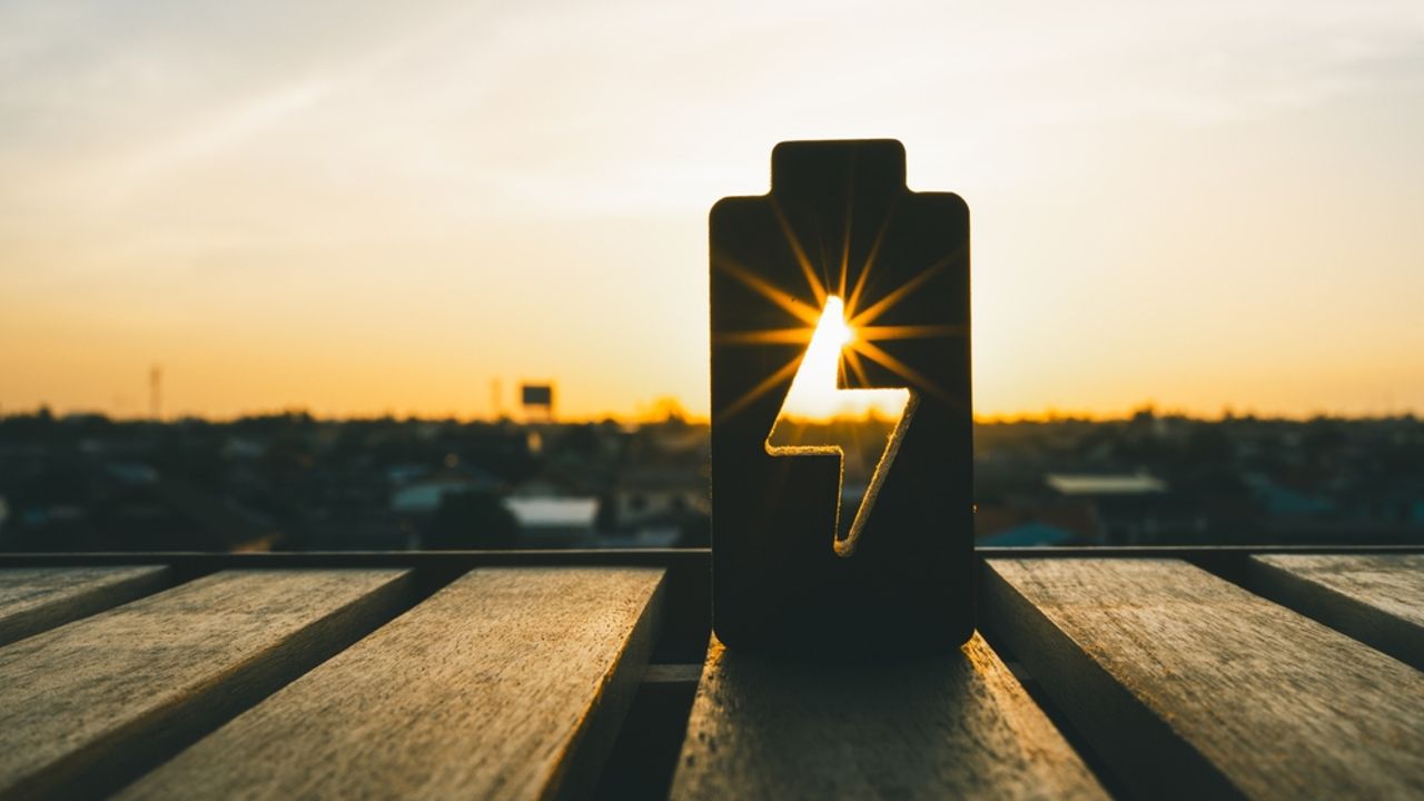 Ilika starts shipping new Stereax solid-state battery | AIM:IKA, OTCQX ...