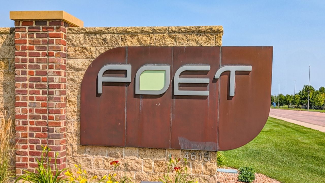 POET Technologies shares plunge after Marvell cancels purchase orders ...