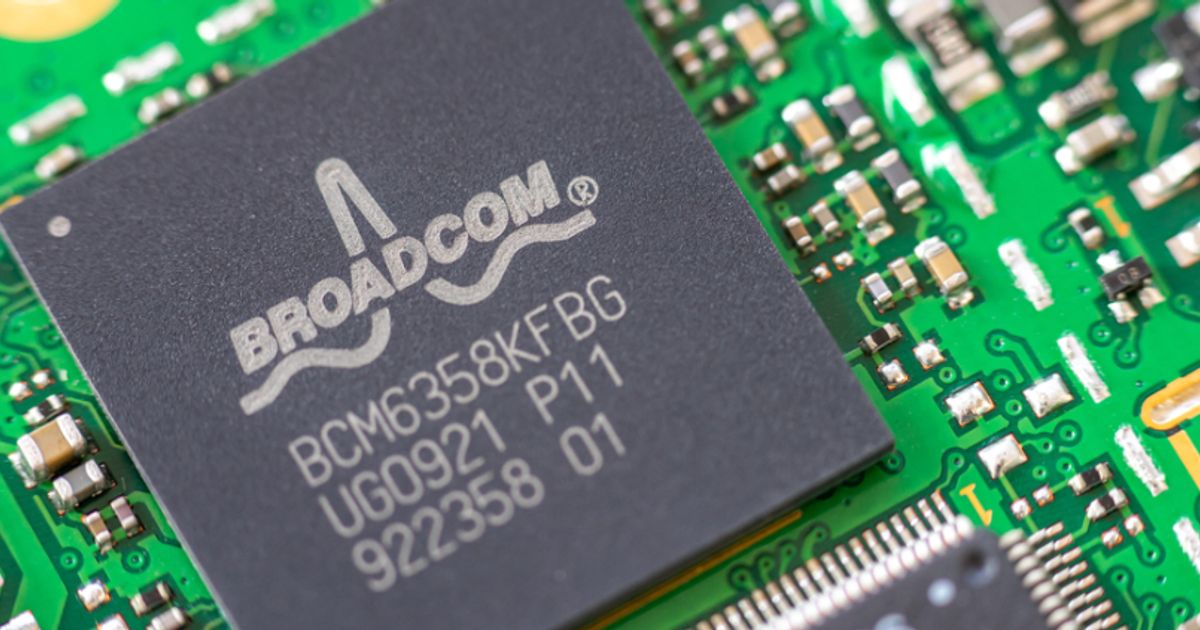 Broadcom and Google seal five-year AI chip partnership | NASDAQ:AVGO ...