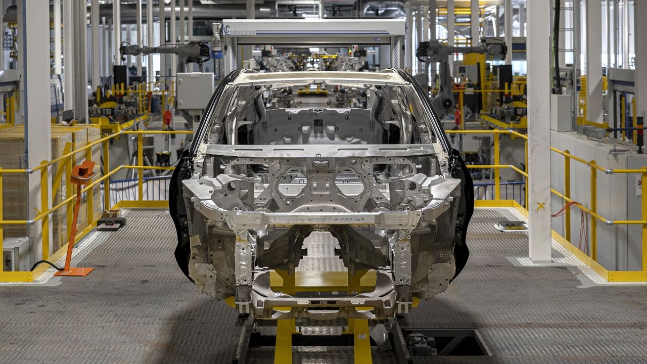 Aston Martin gets £50m funding injection to help enable smoother ...