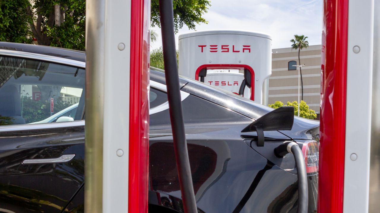 Tesla reports profit beat for Q1, reveals $2B SpaceX investment ...