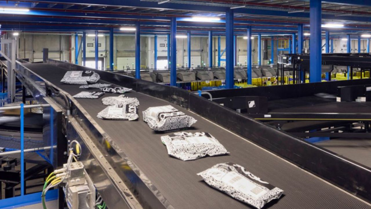 M&S buying ASOS warehouse is a shortcut to faster online growth, says ...