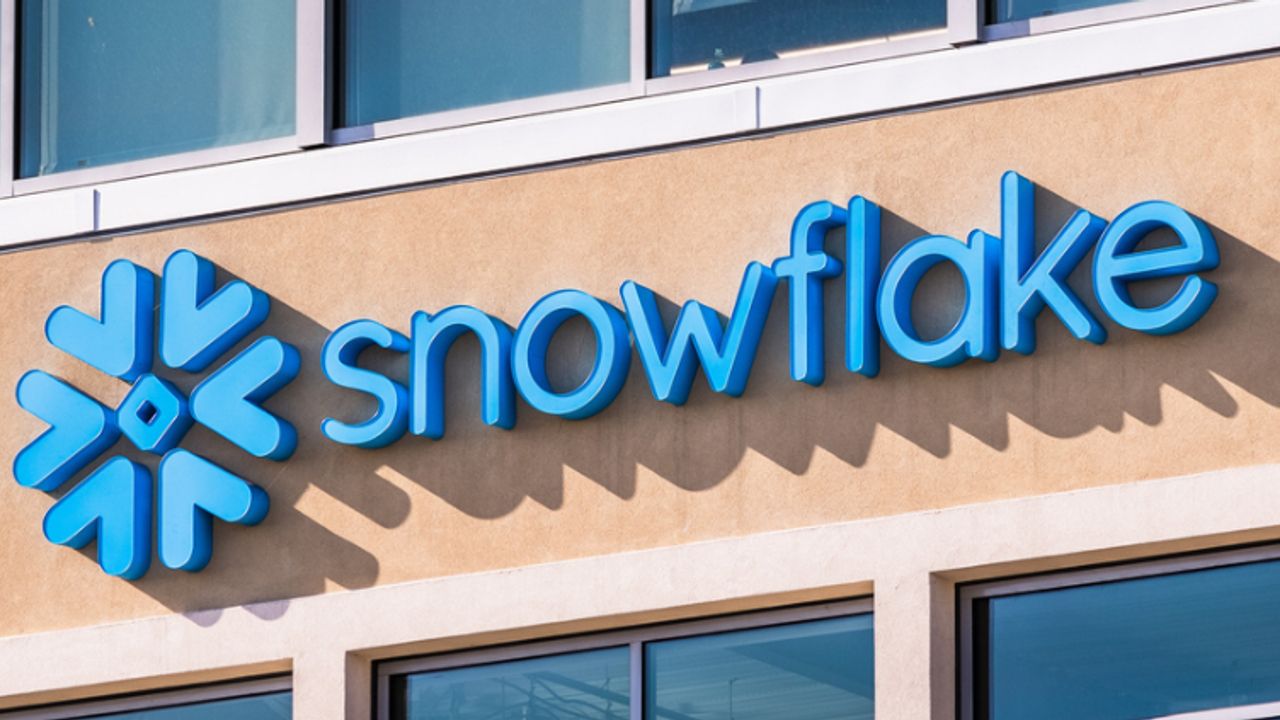 Snowflake seen delivering strong quarter as Bank of America lifts price ...